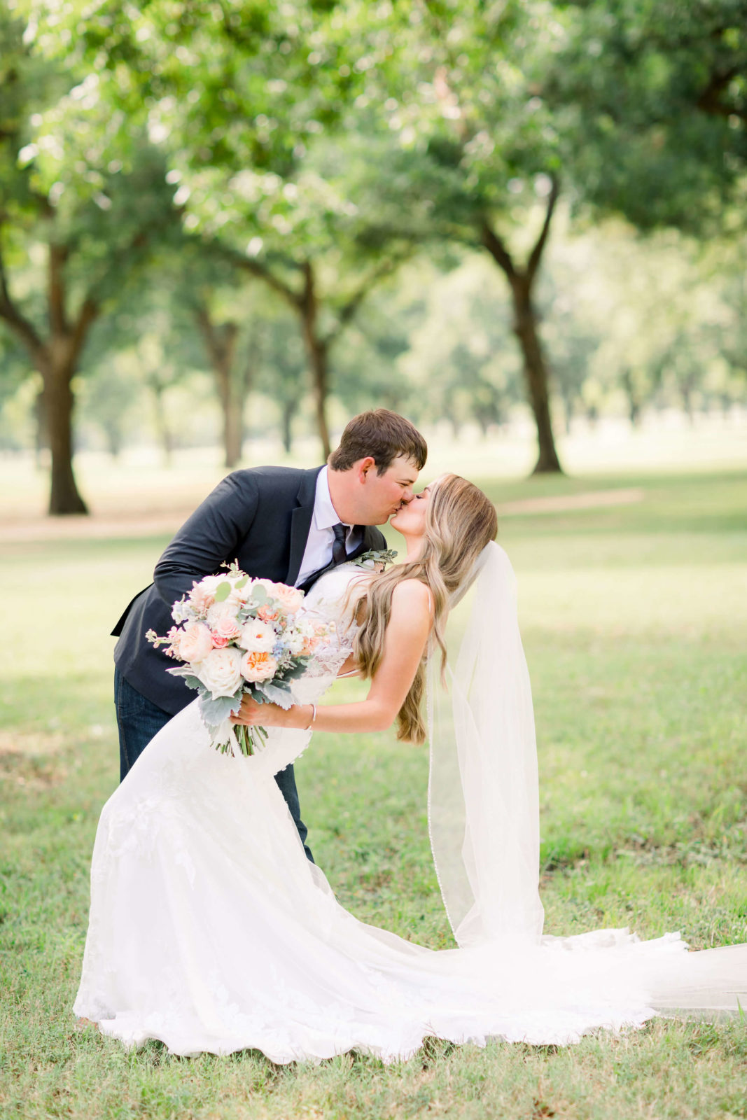 A Charming Wedding at Pecandarosa Ranch in Tulsa, Oklahoma
