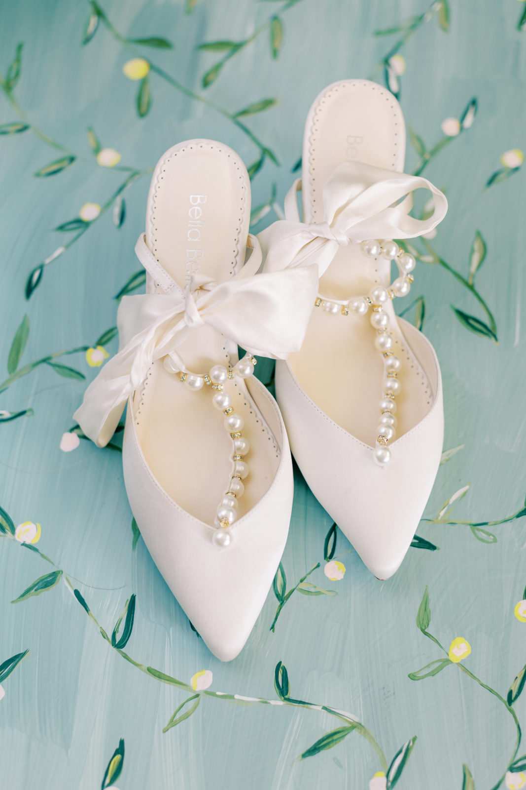 The Art of the Flat Lay - courtneykibby.com