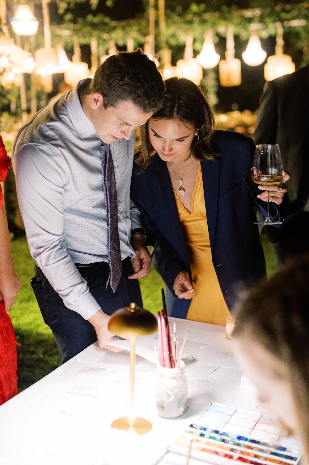 Live Guest Portraits: A Unique Wedding Experience