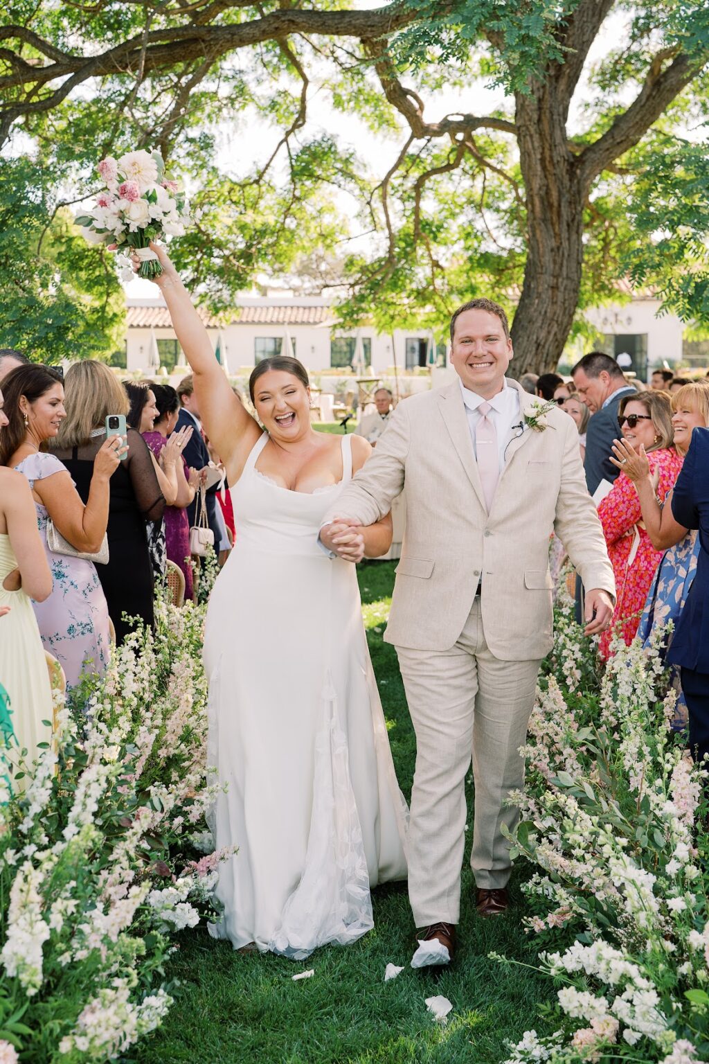 Live Guest Portraits: A Unique Wedding Experience